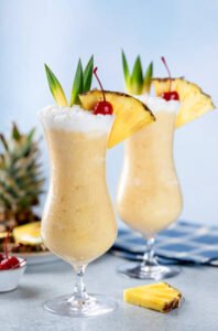 Pineapple Milkshake Recipe - Drinks Sweetly